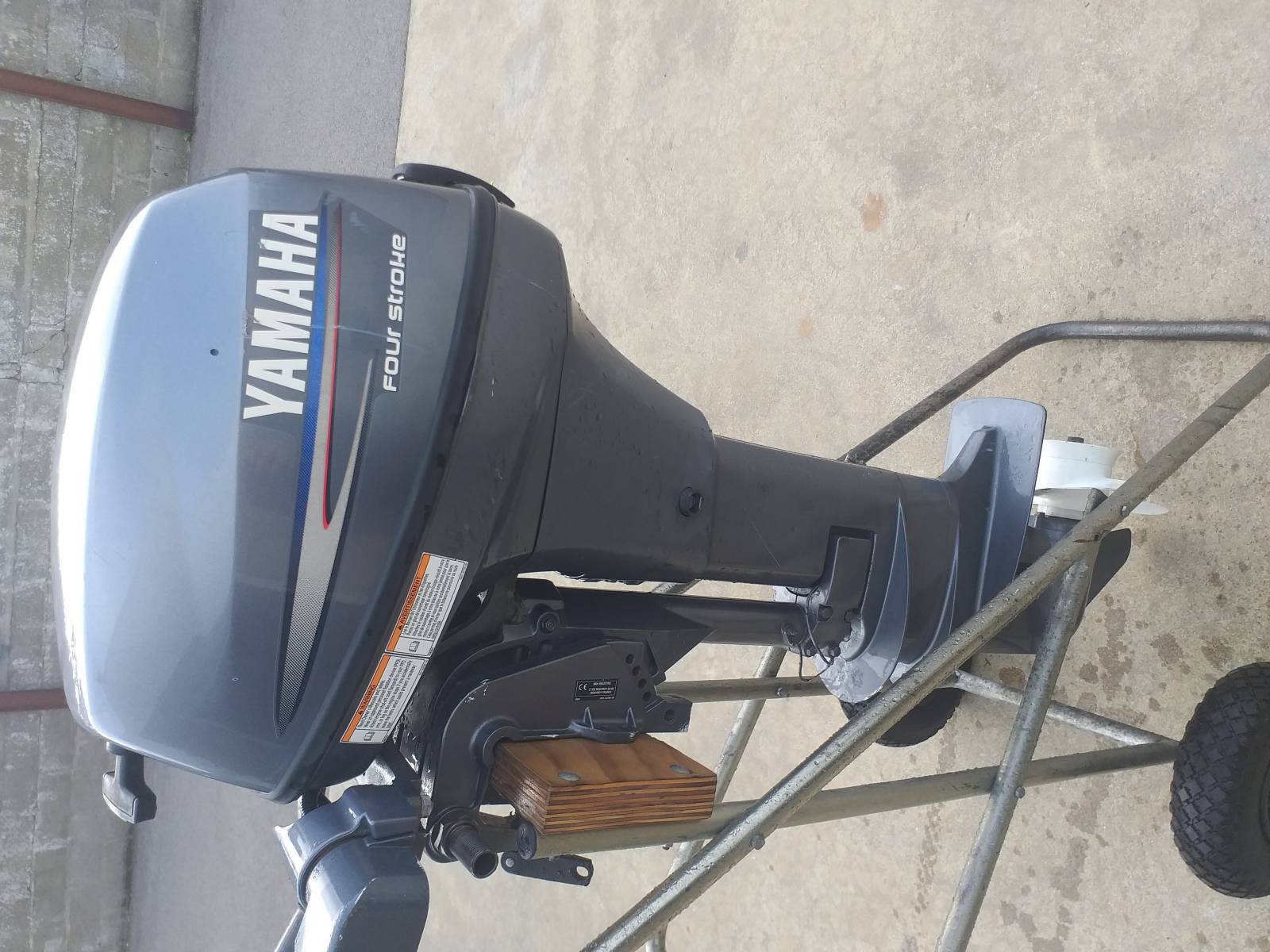 Moteur Yamaha 8 cv 4t
